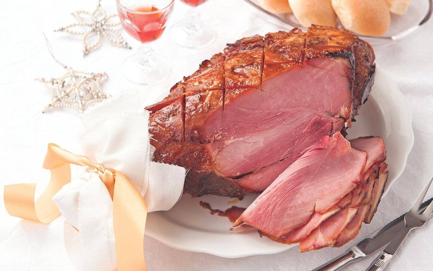 Chinese Ham With Maple And Brown Sugar Glaze | Metro.Style