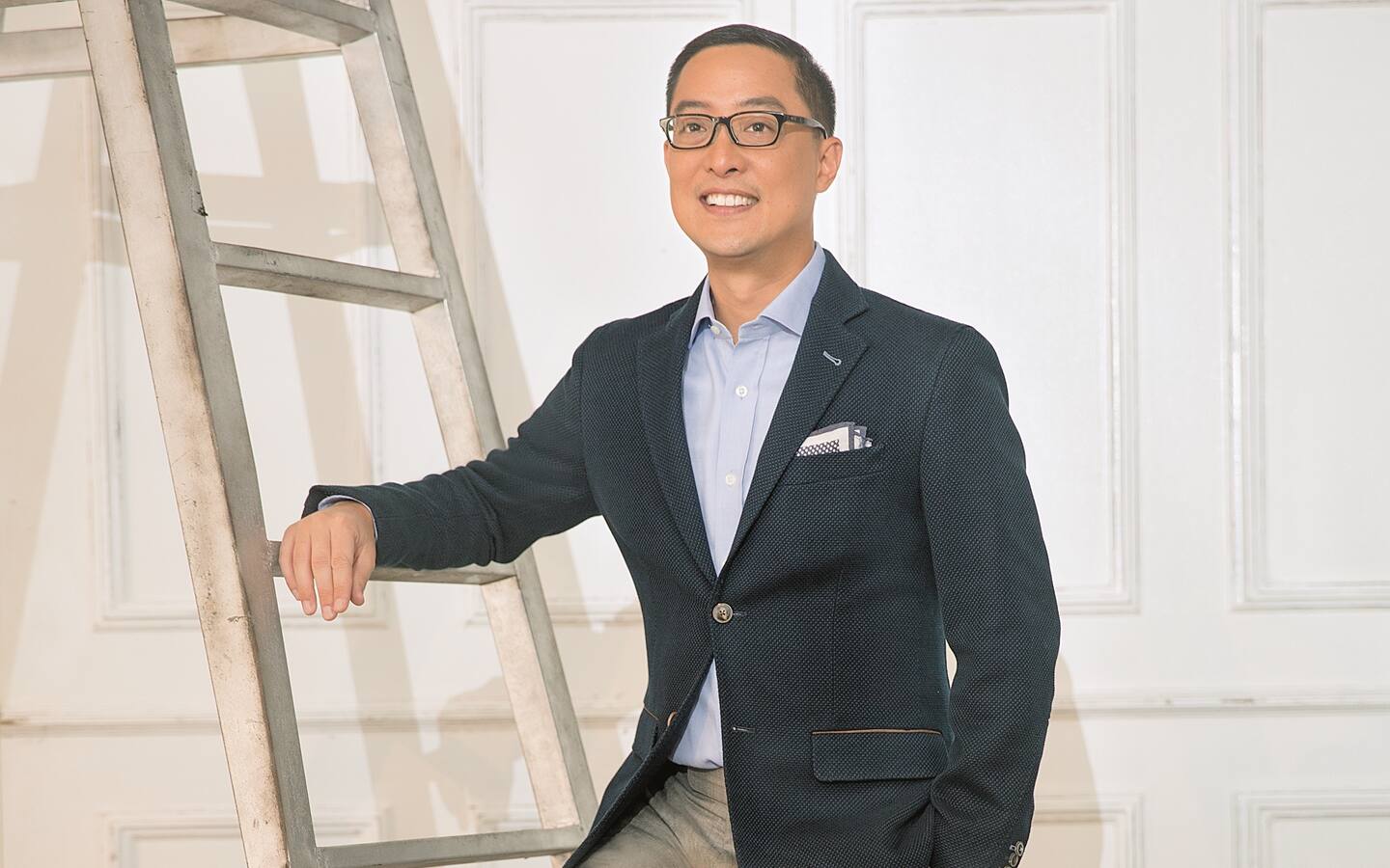Get To Know ABS-CBN President And CEO Carlo Katigbak In This Metro ...