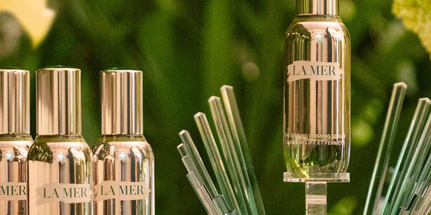 This Serum Promises a Lifted, Youthful Look Using Algae and Sea Kelp ...