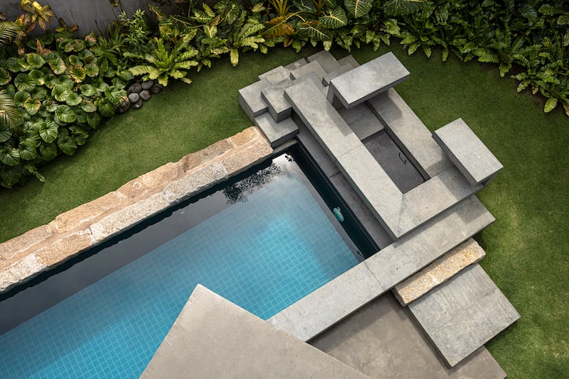 The “Equilateral House” Is A Vessel For Unexpected Surprises | Metro.Style