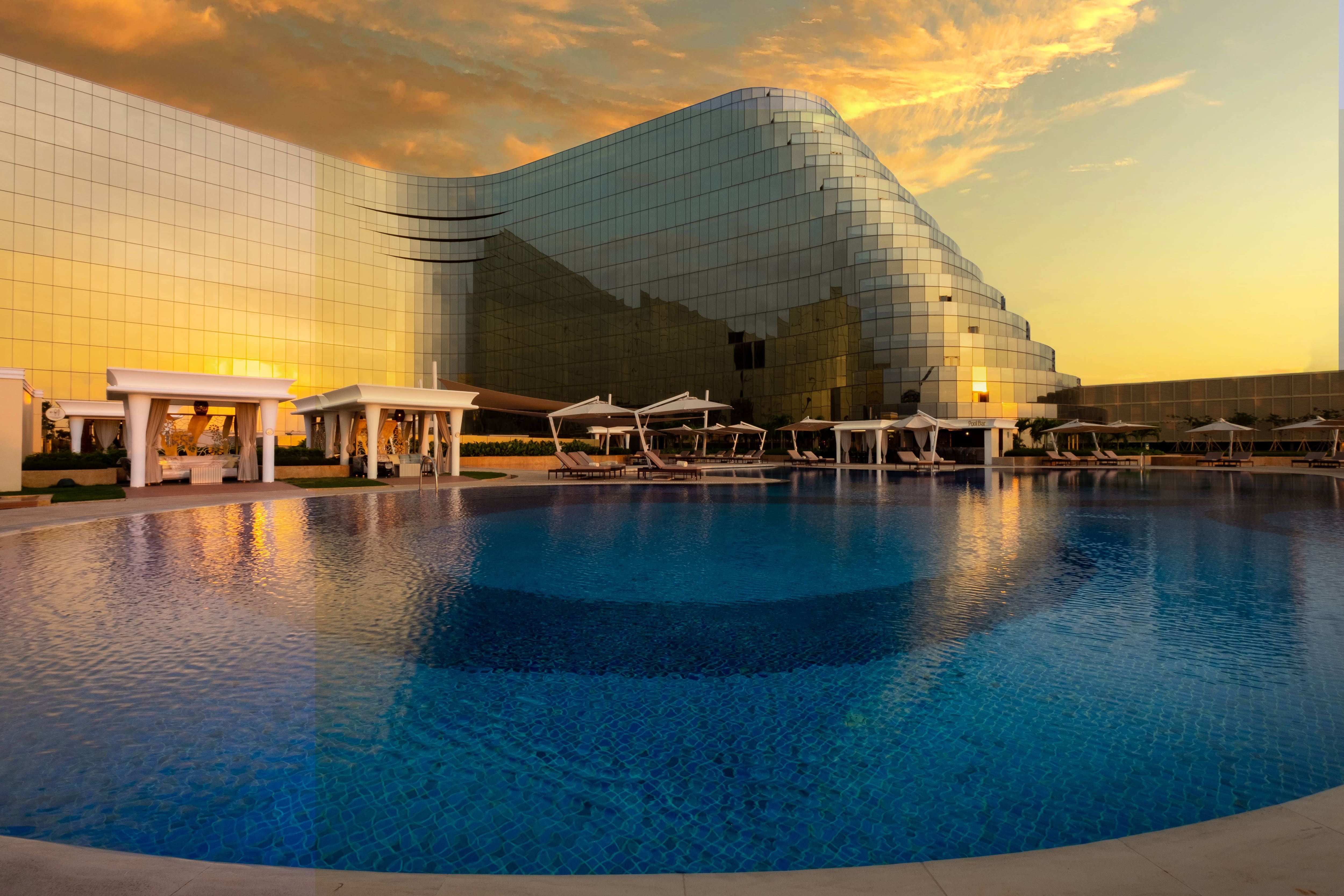 Okada Manila Receives Its Second Forbes Travel Guide 5-Star Award ...