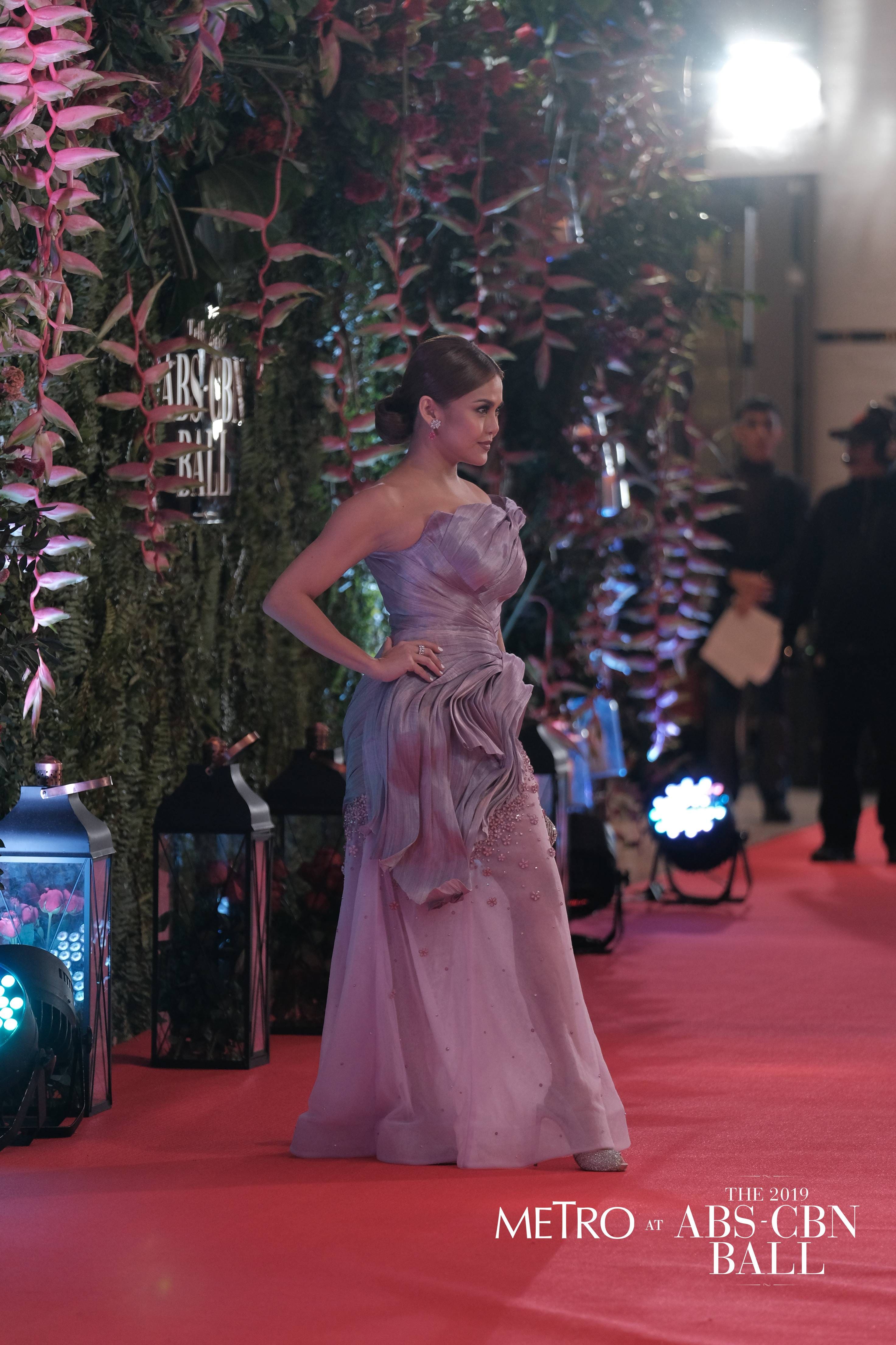 ABS-CBN Ball 2019: The "Modern Filipiniana" Interpretations By Francis ...