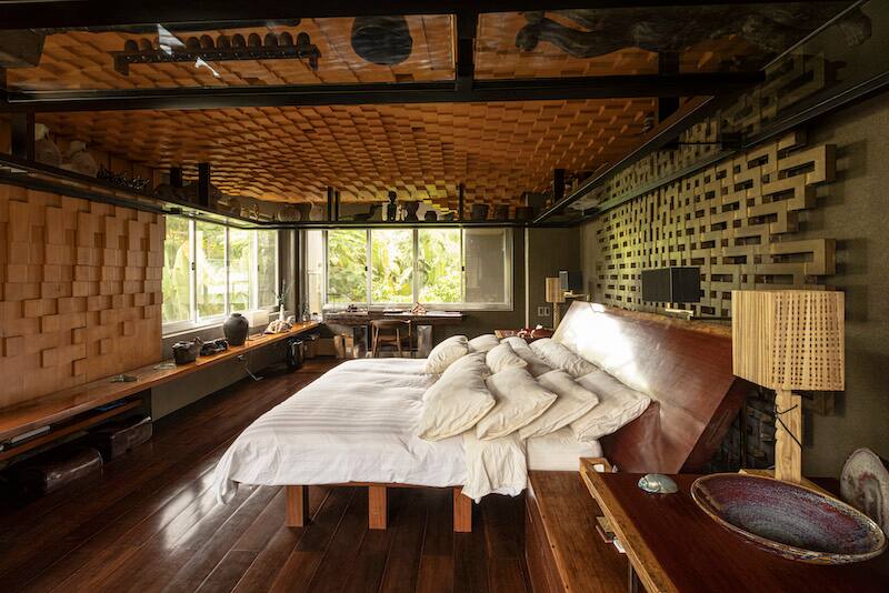 The “Equilateral House” Is A Vessel For Unexpected Surprises | Metro.Style