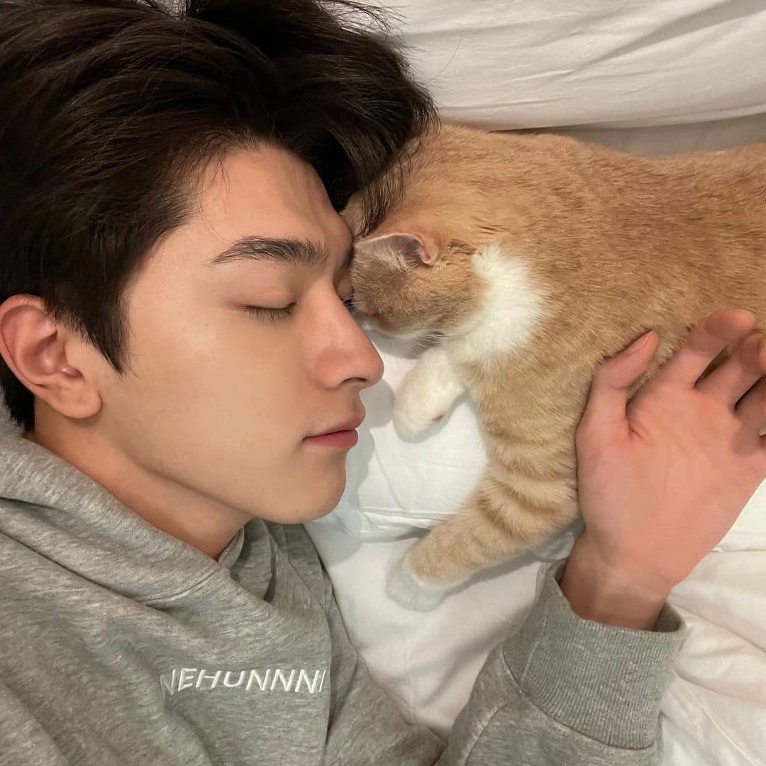 Get To Know: Sweet and Dreamy Leading Man Lin Yi of 'Love Scenery ...