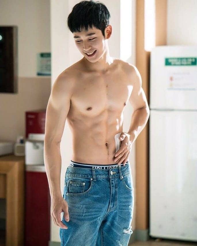 14 of the Best Abs in K-Dramaland! | Metro.Style