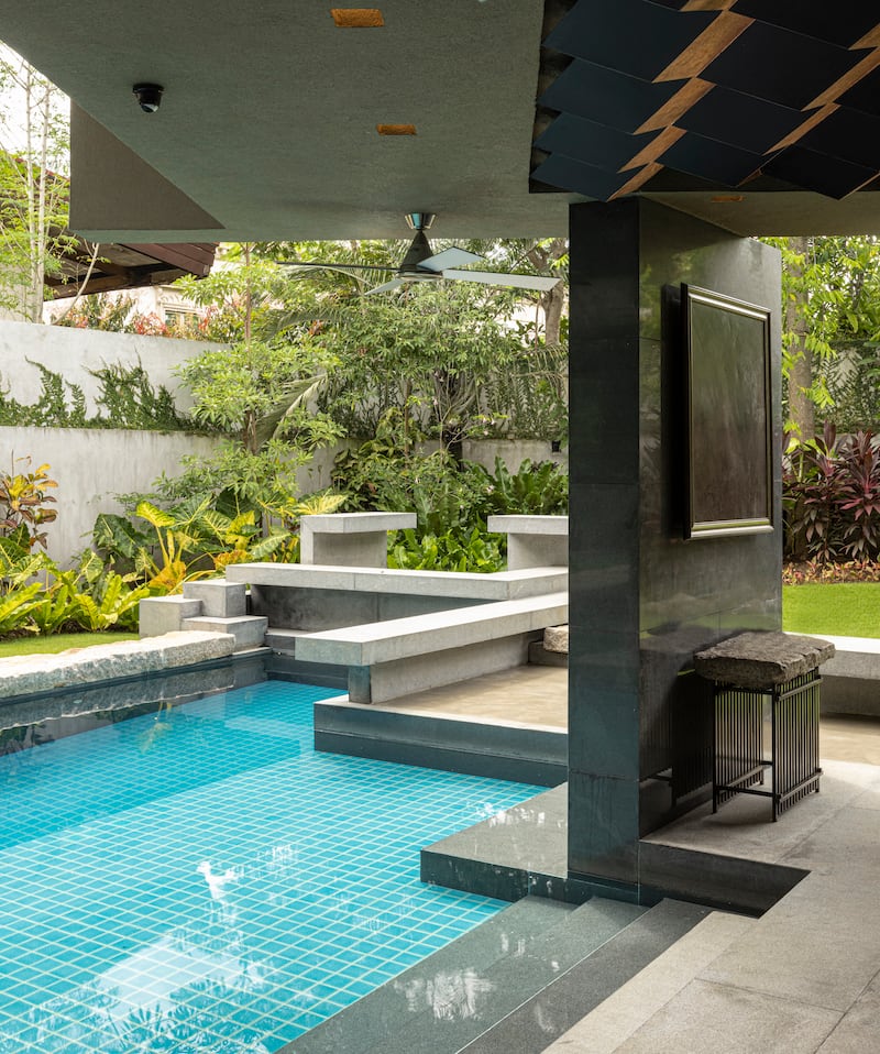 The “Equilateral House” Is A Vessel For Unexpected Surprises | Metro.Style