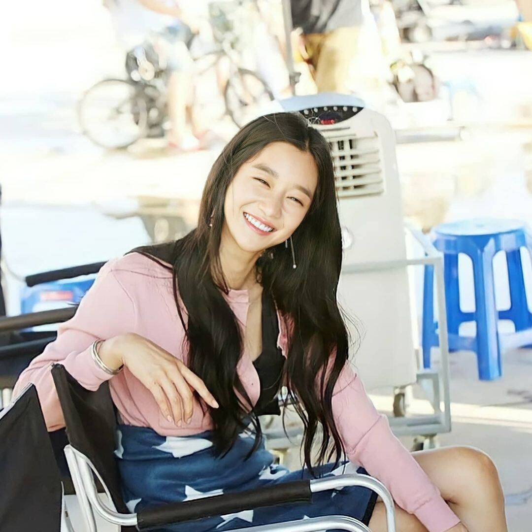 28 Iconic Korean Celebrity Smiles And What Korean Society Says About ...