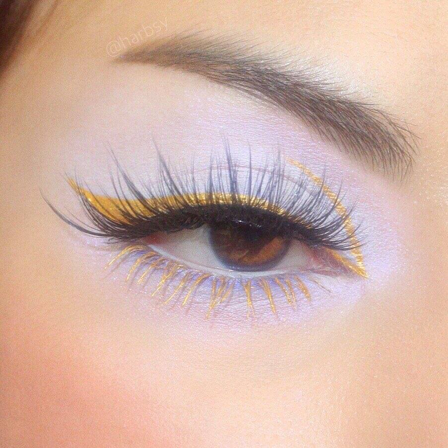 All The Hypnotizing Eye Makeup Looks By Makeup Artist Harbsy | Metro.Style