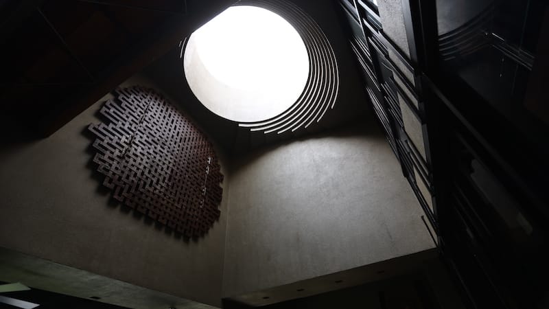 The “Equilateral House” Is A Vessel For Unexpected Surprises | Metro.Style