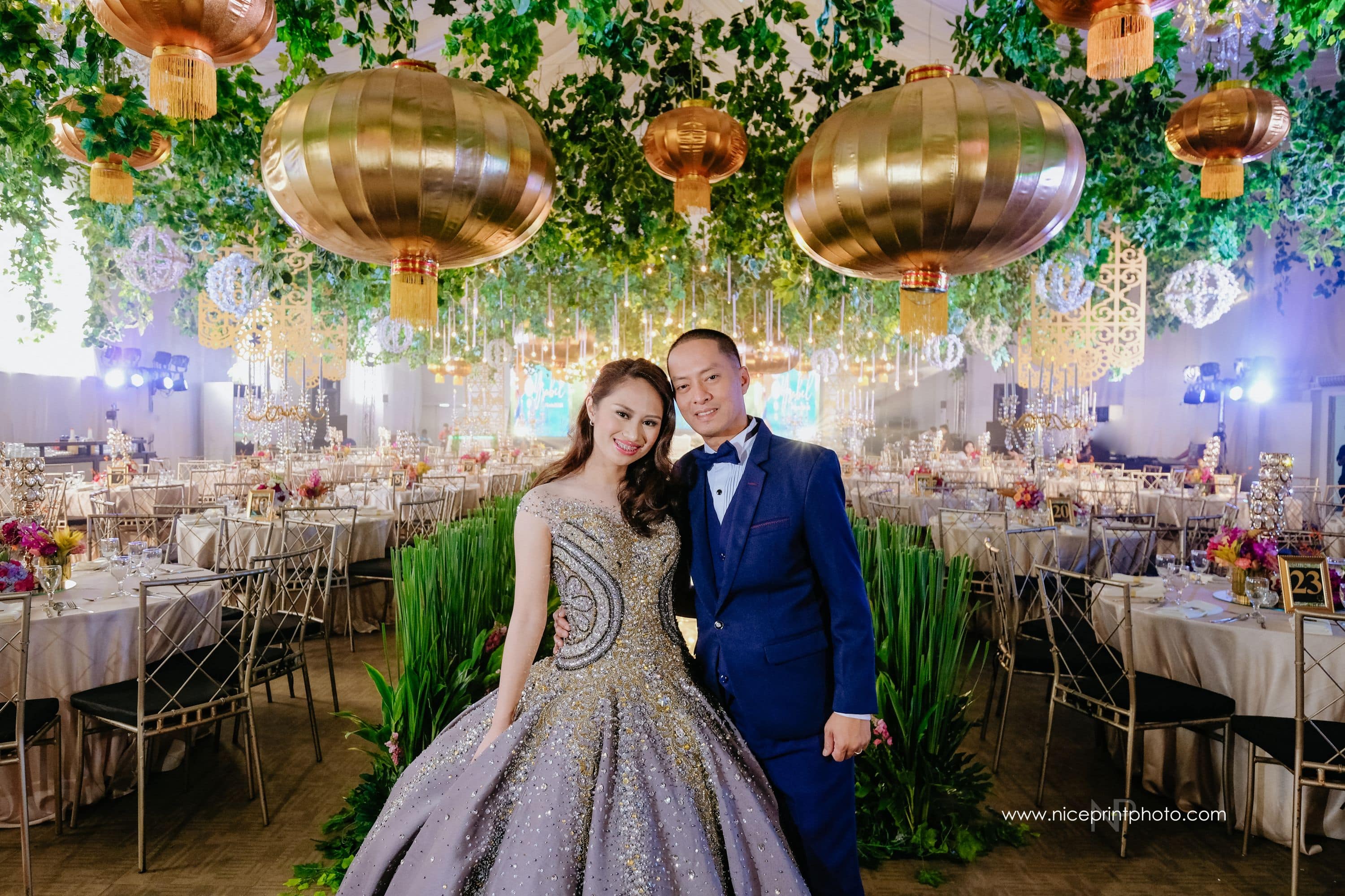 See How This Crazy Rich Asians-Themed Debut Recreated The Movie's ...