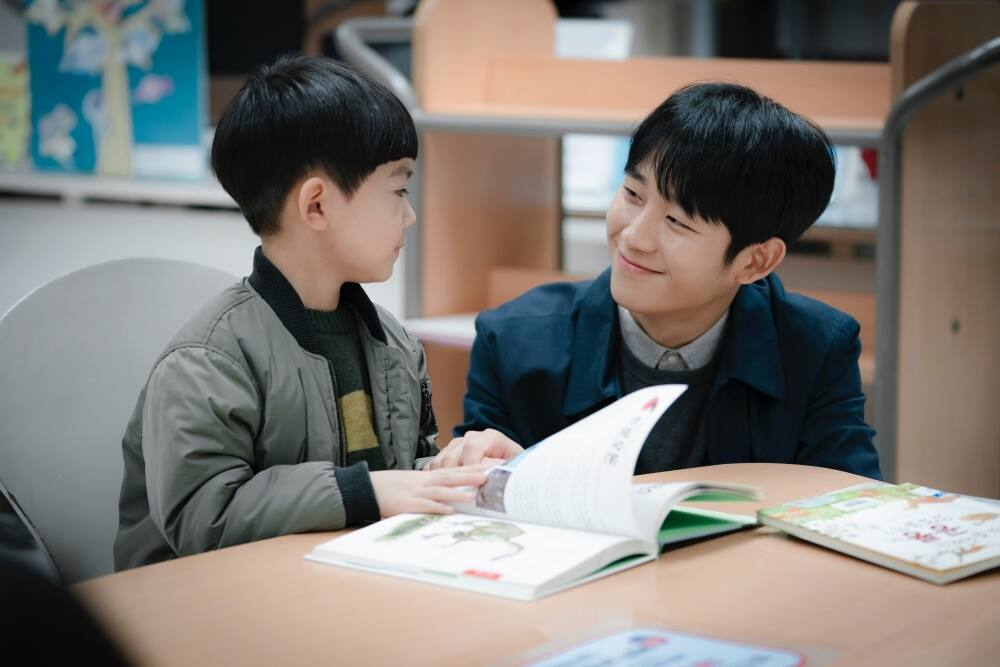 Jung Hae-in's Most Lovable, Swoon-worthy Roles | Metro.Style