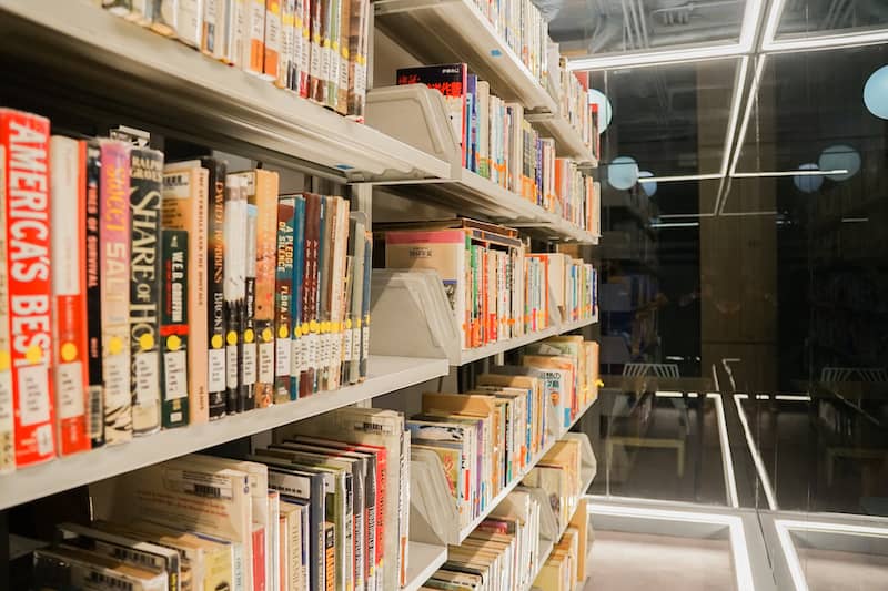 Studio Ong’s Modern Touch Renews The Filipinas Heritage Library | Metro ...