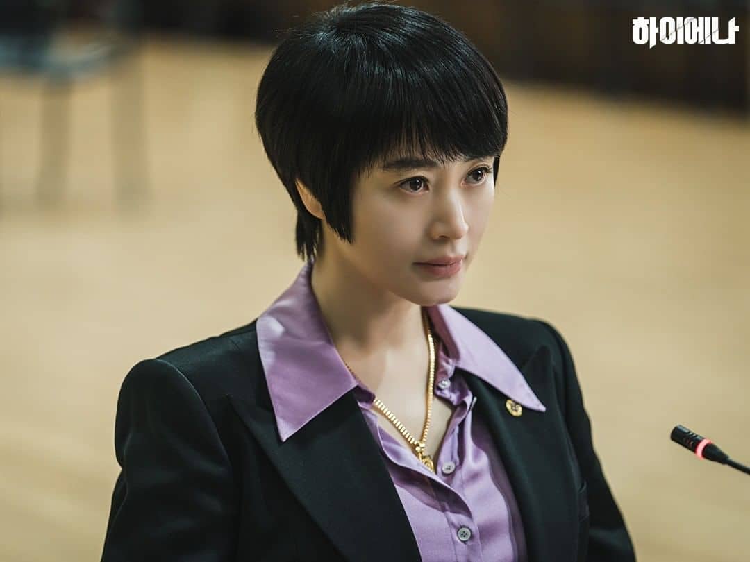 Power Dressing Looks We Loved From K-Drama "Hyena" Character Jung Geum ...