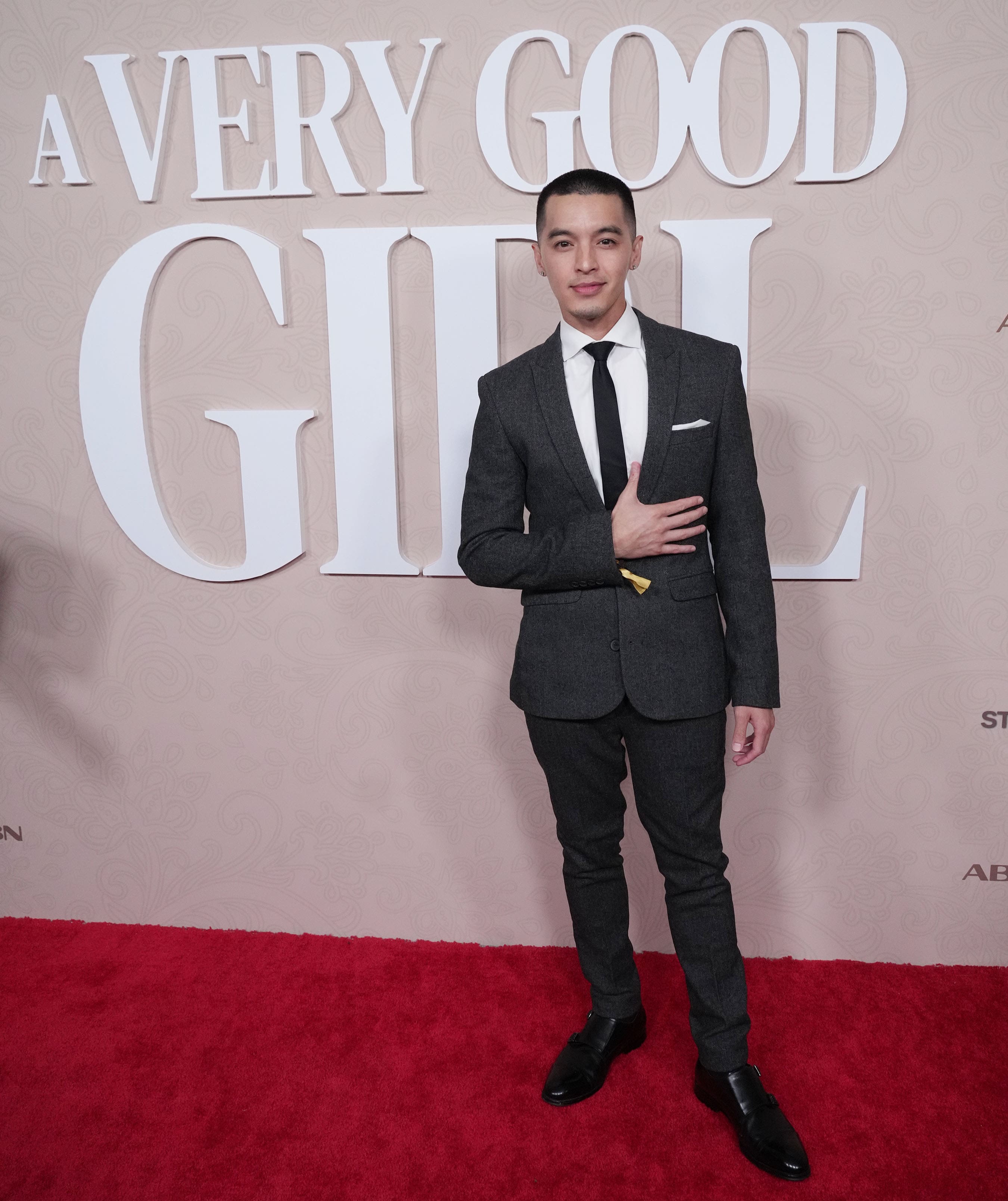 Celeb Guests at the “A Very Good Girl” Hollywood Premiere | Metro.Style