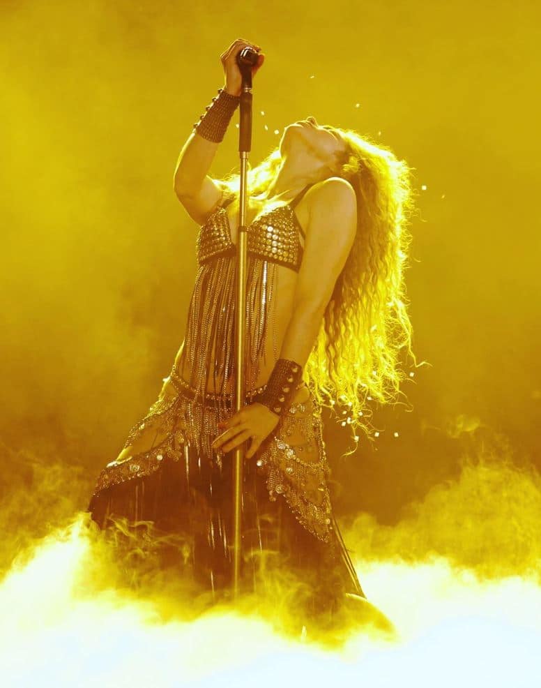 Find Out Shakira’s Secret To Her Strong And Sculpted Body At 43 | Metro ...