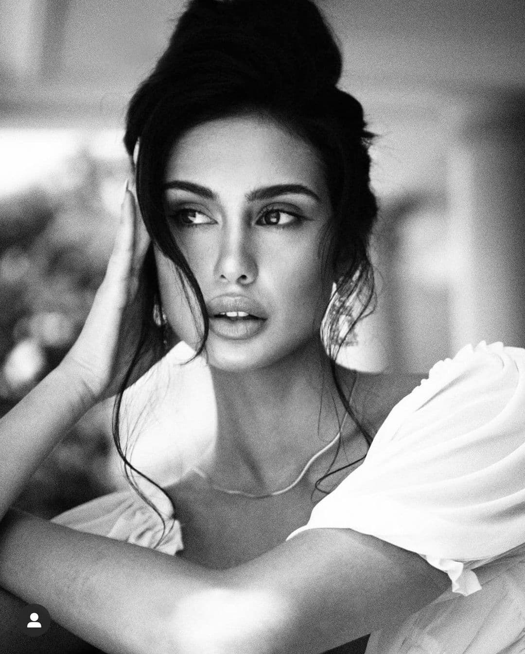 The Philippines' Celeste Cortesi Is A Beauty Chameleon! | Metro.Style