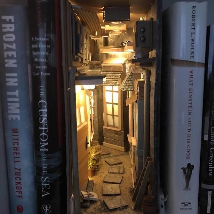 Object Of The Week: The Book Nook | Metro.Style