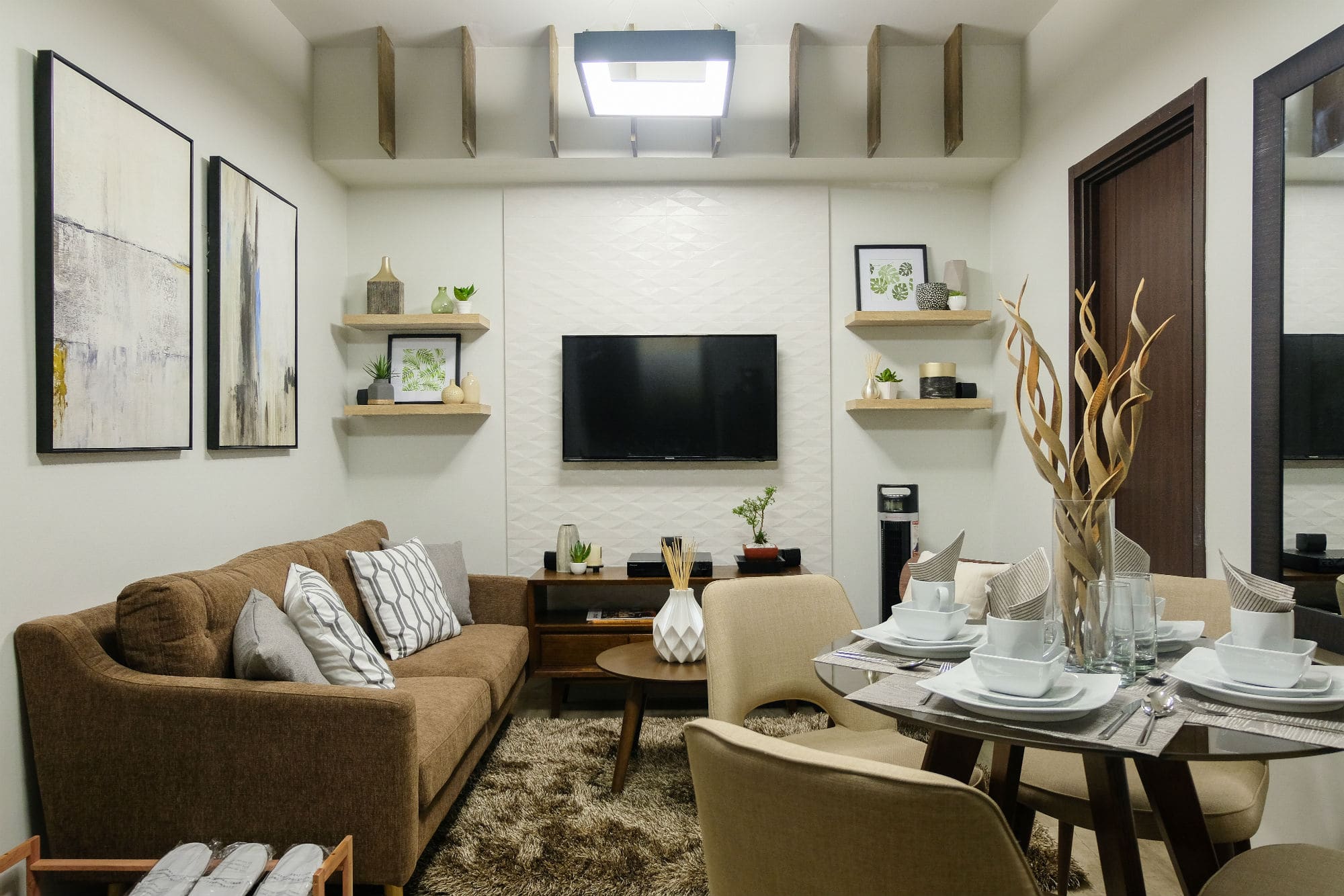 This Two-Bedroom Condo Was Designed and Built in Two Weeks | Metro.Style