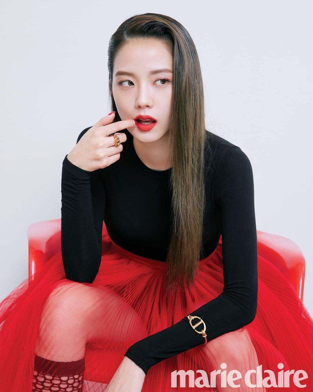 Jisoo's Makeup Artist Shared All The Products We Need To Cop These ...