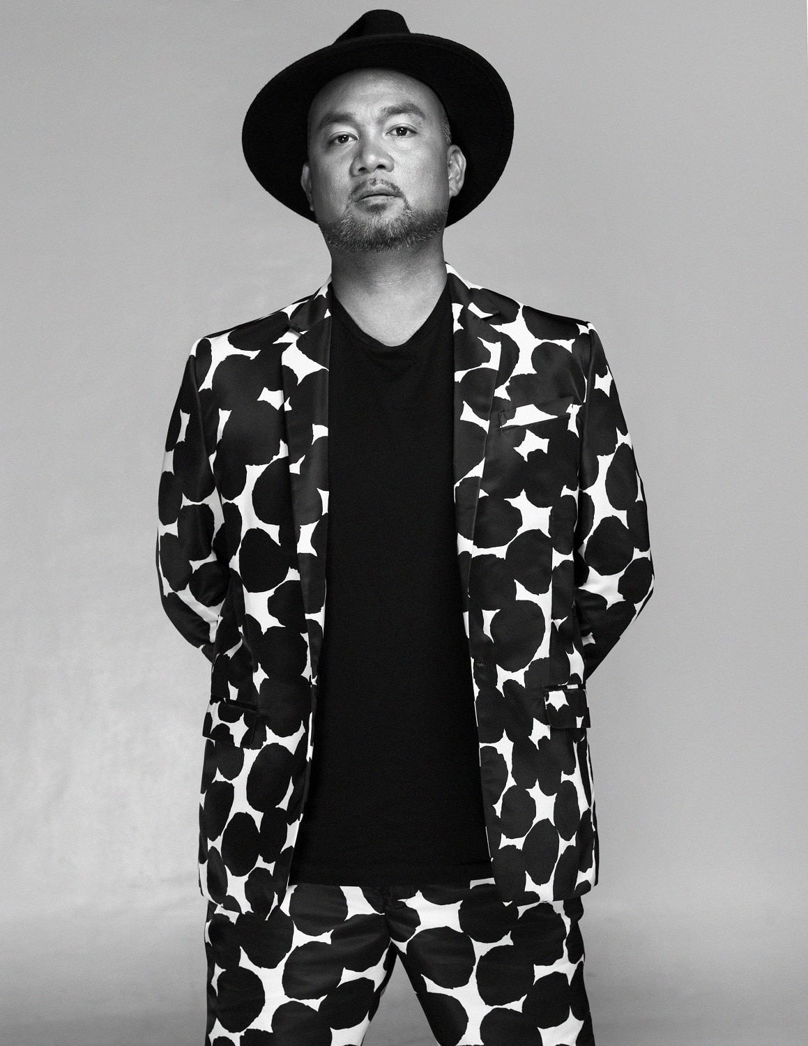 JEFRË Unveils Heart to Heart, the World’s Tallest Heart Sculpture ...