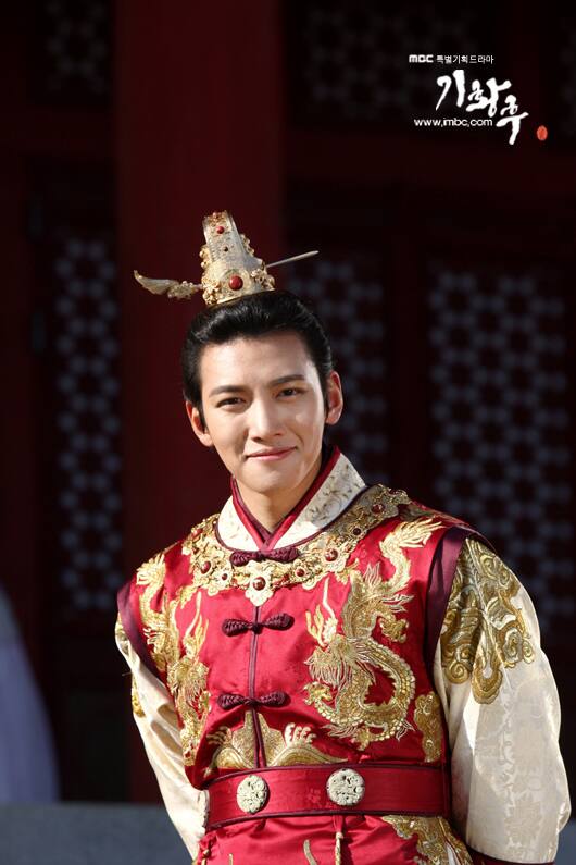 The Most Regal Korean Actors As Emperors, Kings, And Princes In K ...