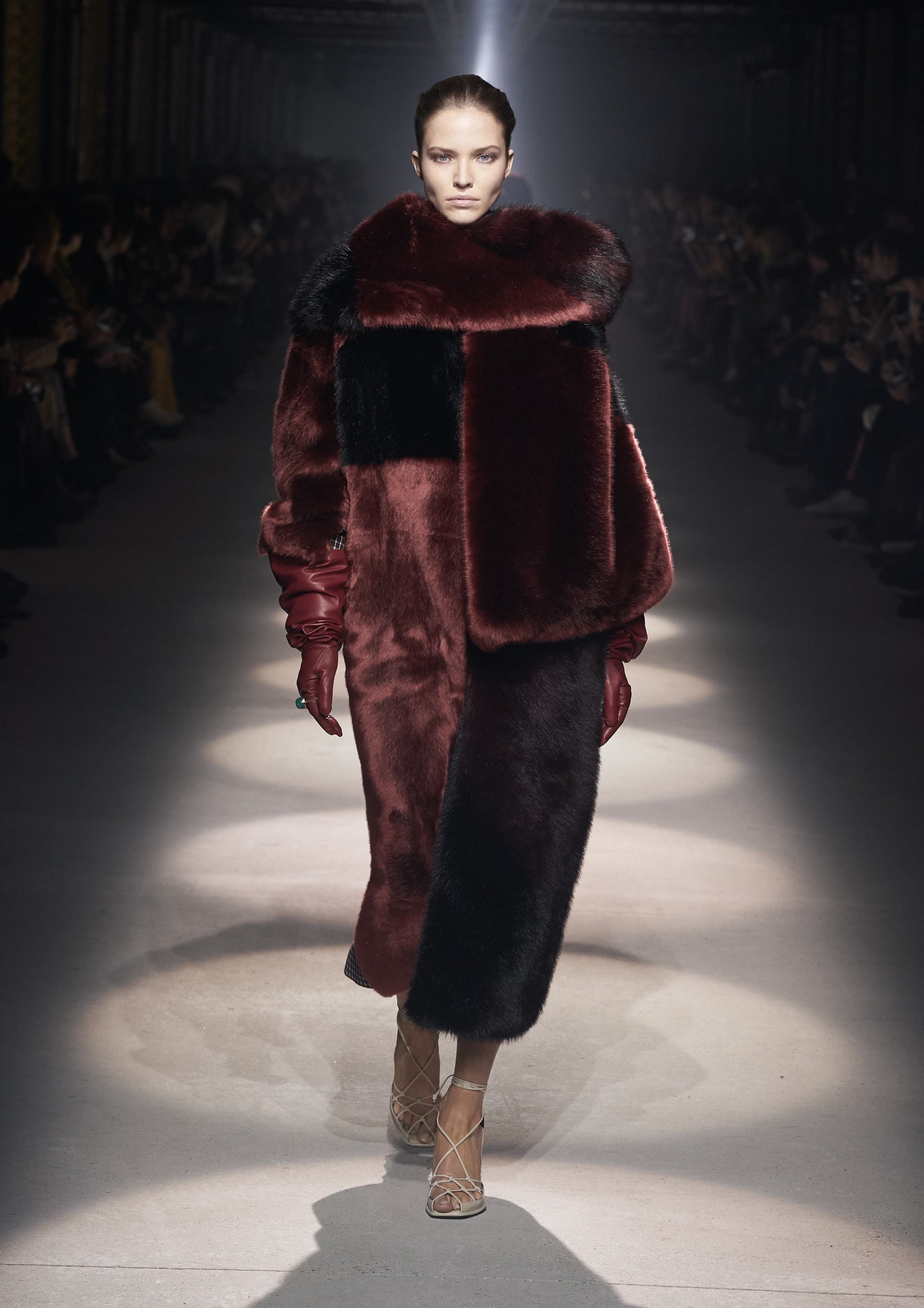 Givenchy F/W 2020 Runway Show Meets RTW With Couture And It’s Dazzling ...