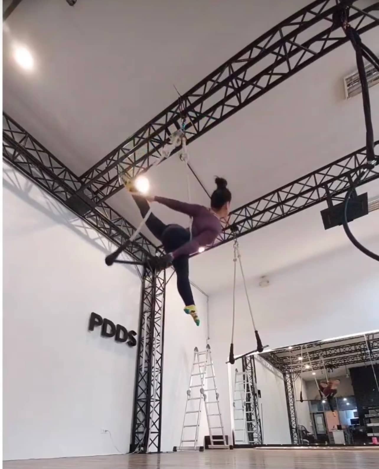 Aerial Workout Classes to Try if You're Feeling Adventurous | Metro.Style