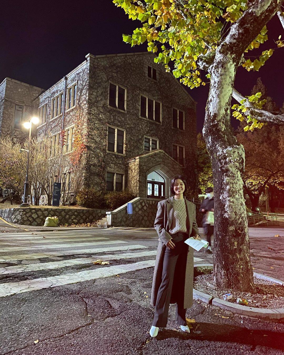 In Photos: Behind The Scenes With The Cast Members Of "True Beauty ...