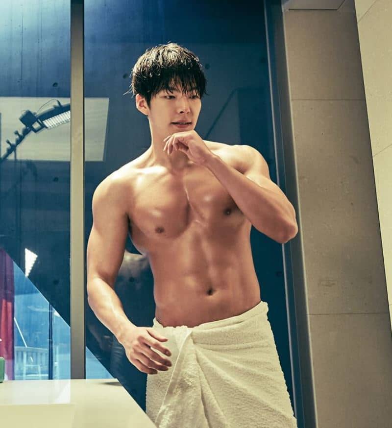 IN PHOTOS: Korean Actors And K-pop Idols Share Their Workout Secrets ...