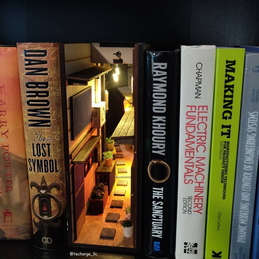 Object Of The Week: The Book Nook | Metro.Style