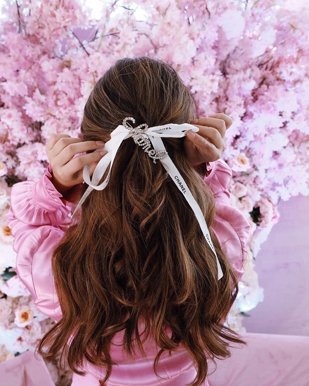 #MetroBeautyWatch: Here Are 5 Ways To Wear A Chanel Ribbon In Your Hair ...