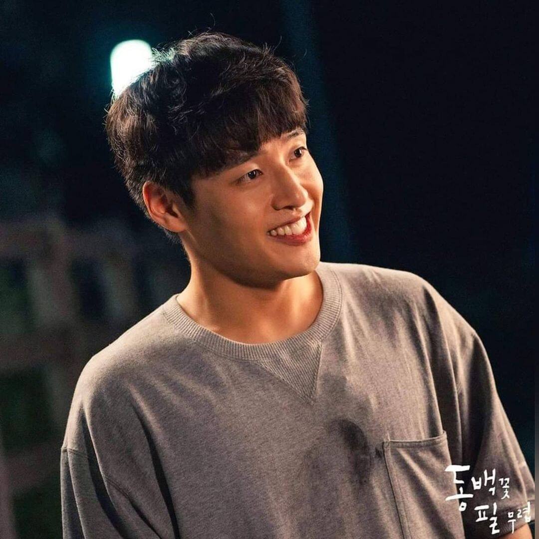 28 Iconic Korean Celebrity Smiles And What Korean Society Says About ...