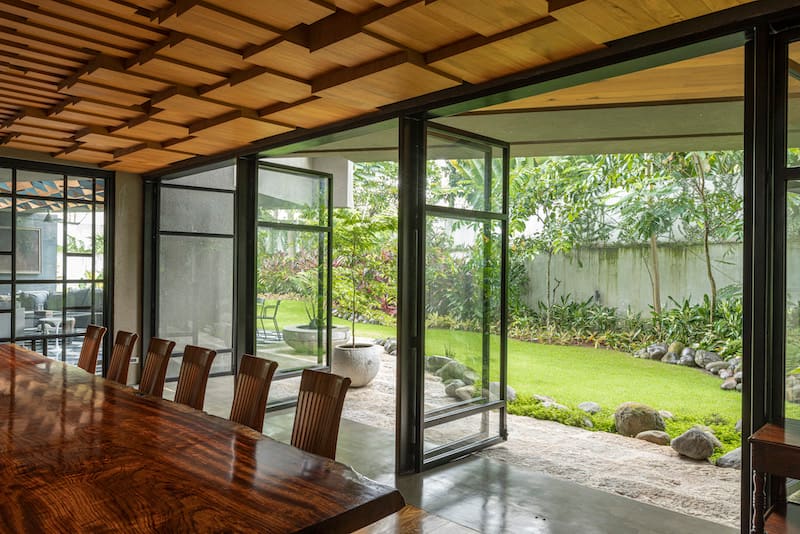 The “Equilateral House” Is A Vessel For Unexpected Surprises | Metro.Style