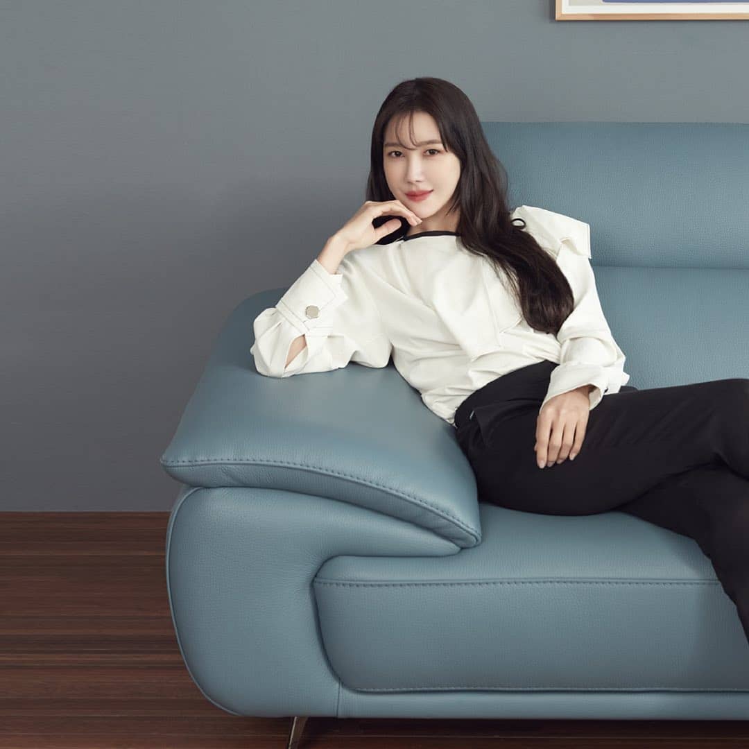 Meet Jakomo, The Furniture Brand K-Drama Production Designers Love ...