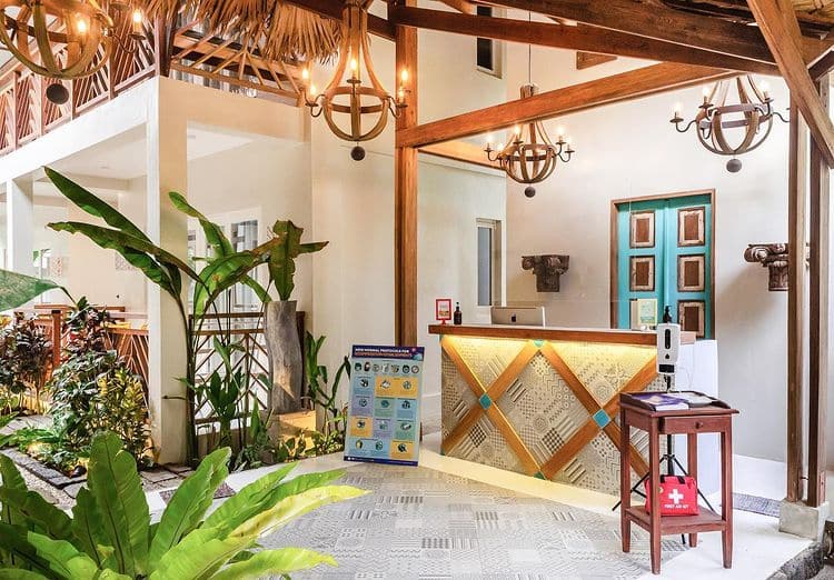 This Modern Rustic Hotel Is The Perfect Excuse To Pack Your Bags For ...