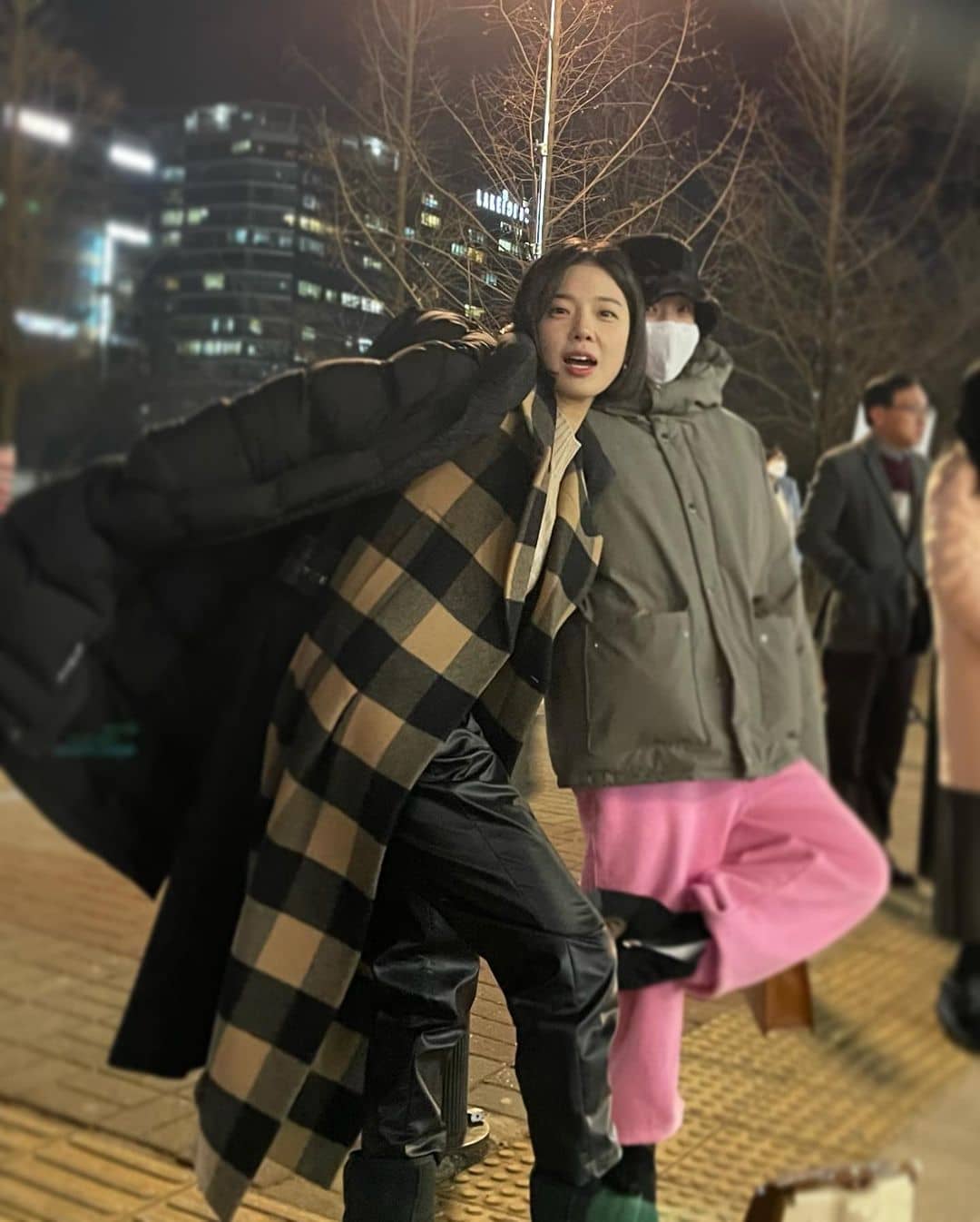 In Photos: Behind The Scenes With The Cast Members Of "True Beauty ...