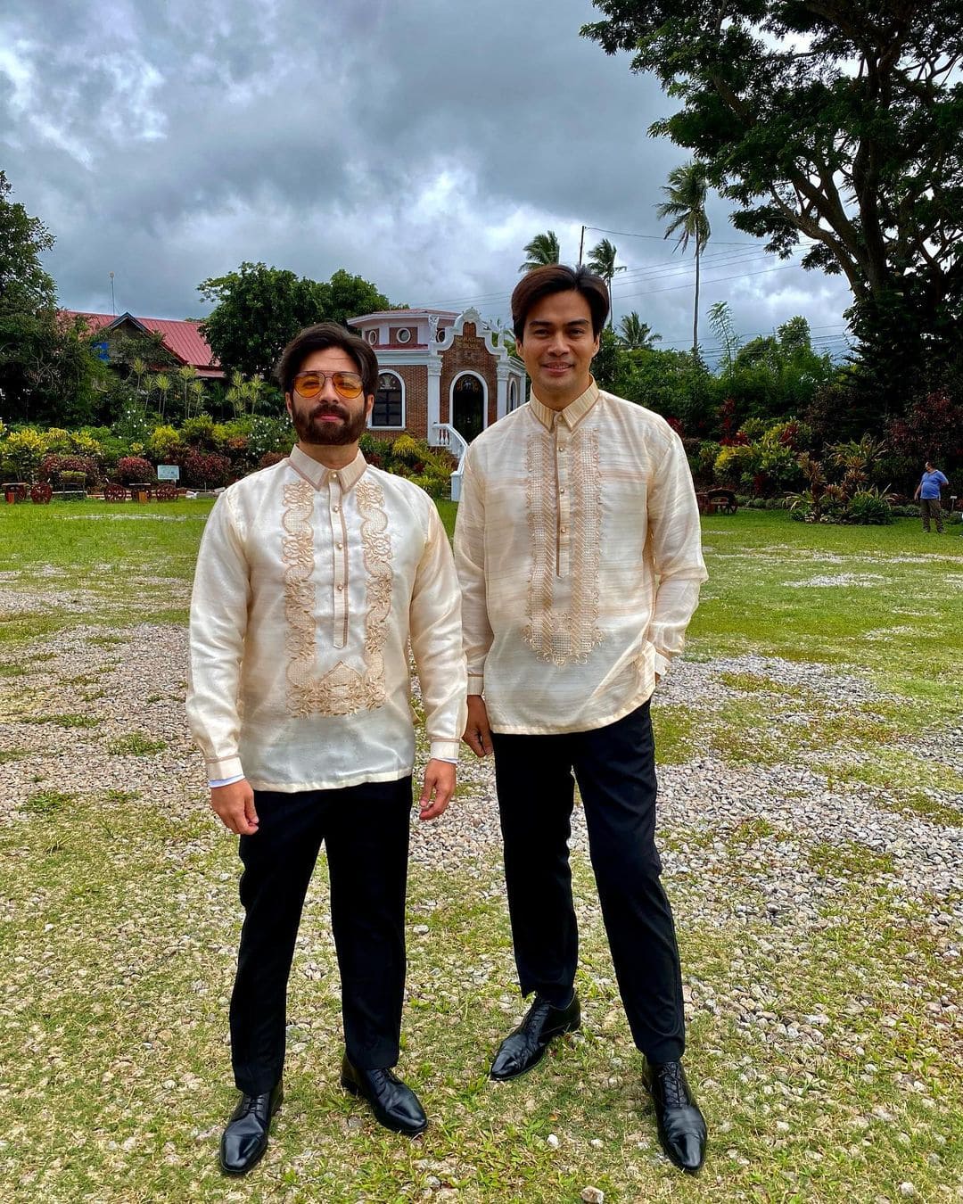 Scenes From Vickie Rushton And Jason Abalos' Elegant Batangas Wedding ...