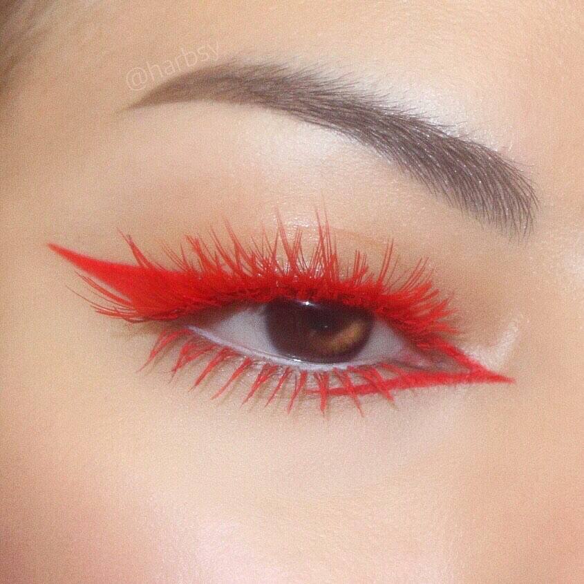 All The Hypnotizing Eye Makeup Looks By Makeup Artist Harbsy | Metro.Style