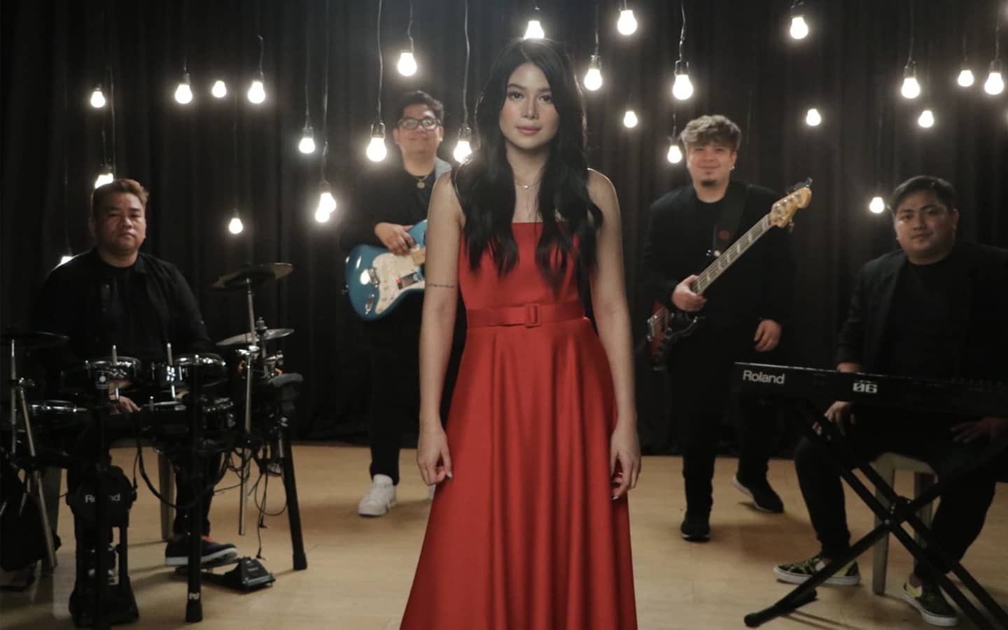 Gigi De Lana Talks About Her New Single and Upcoming Projects | Metro.Style