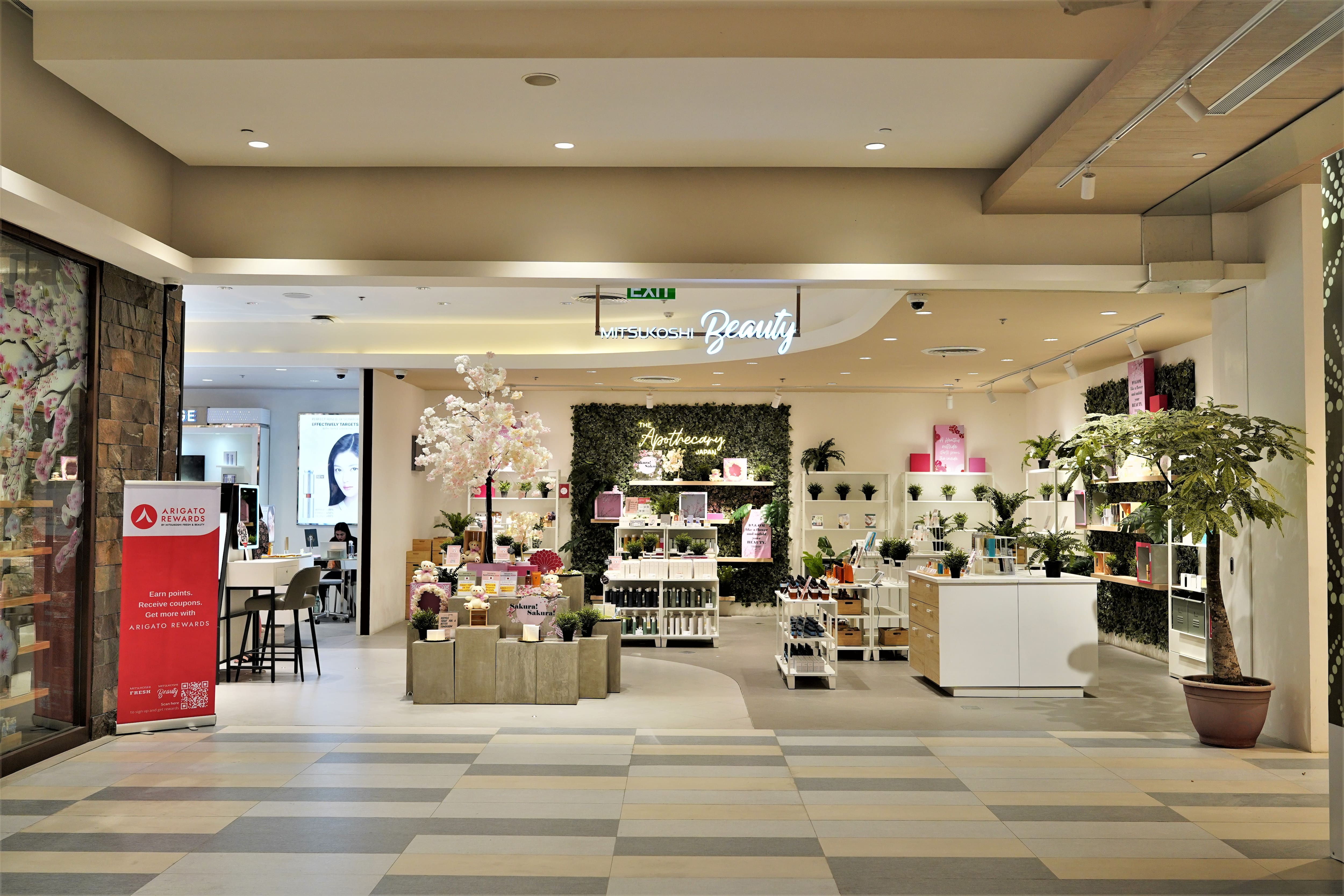What To Find Inside MITSUKOSHI BGC | Metro.Style