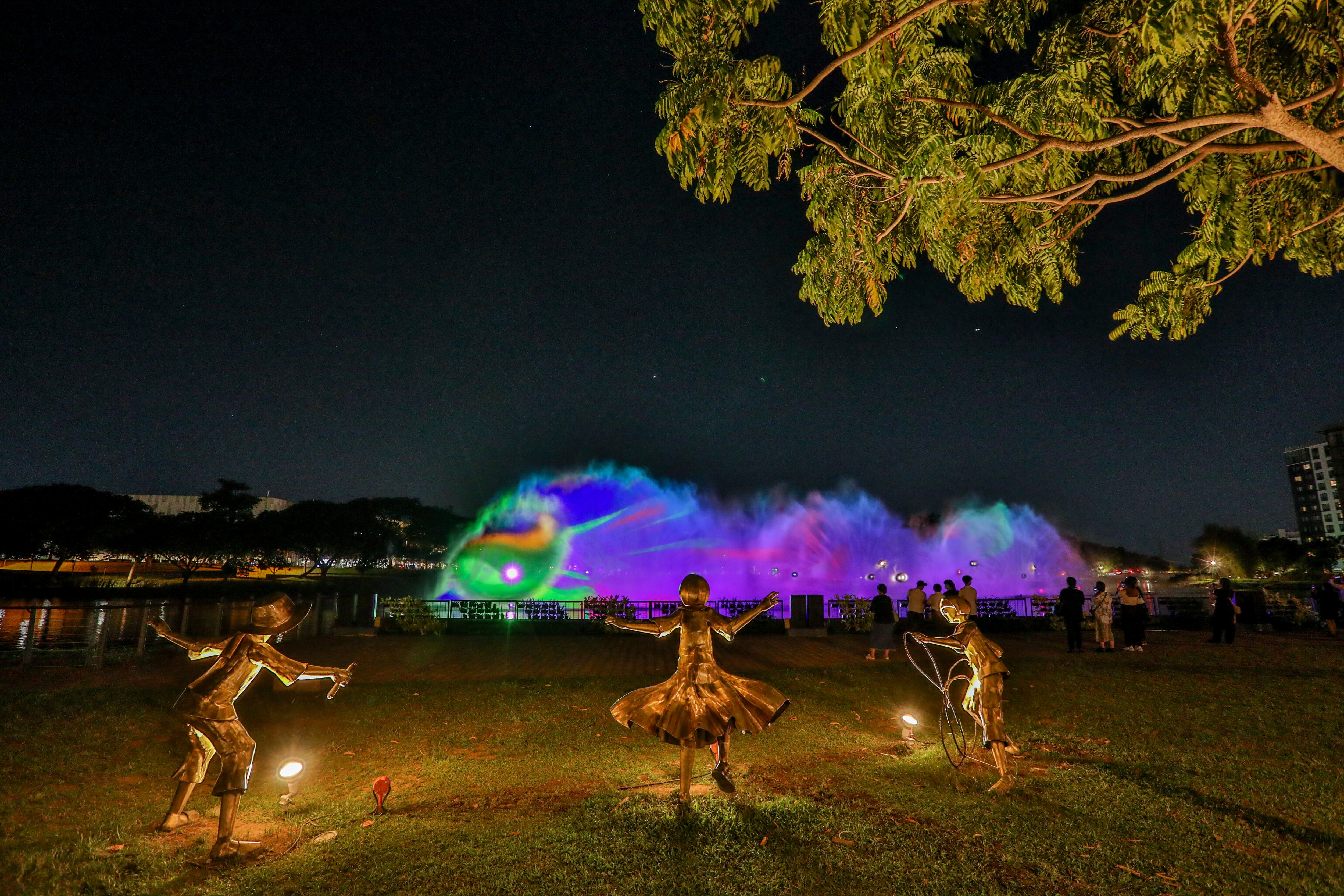 Spend Your Mother’s Day in the South and See This World-Class Water ...