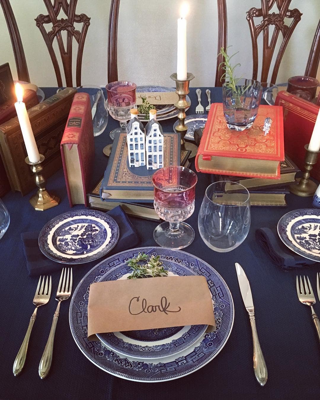10 Table Setting Ideas That Celebrate The Man Of The House | Metro.Style