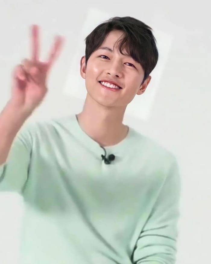 28 Iconic Korean Celebrity Smiles And What Korean Society Says About ...