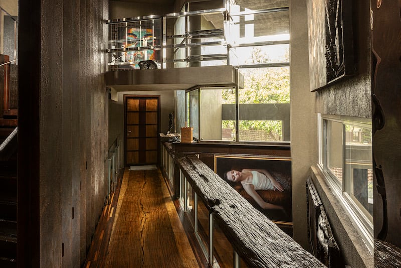 The “Equilateral House” Is A Vessel For Unexpected Surprises | Metro.Style