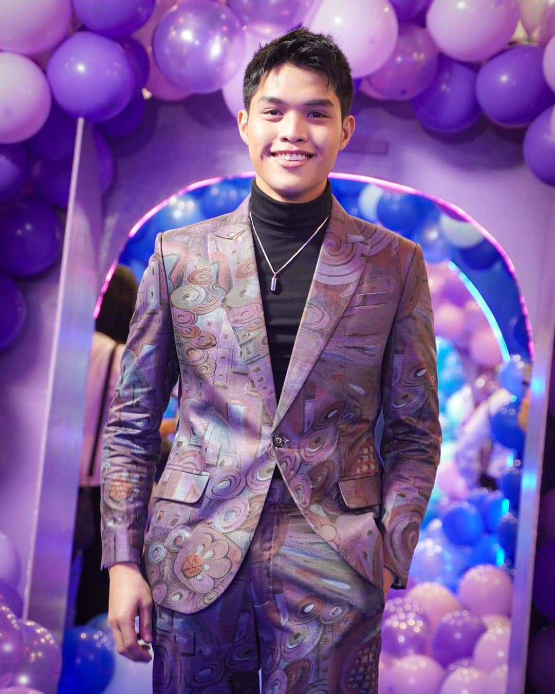 In Photos: The Cast of “Senior High” at the Blue Carpet Premiere ...