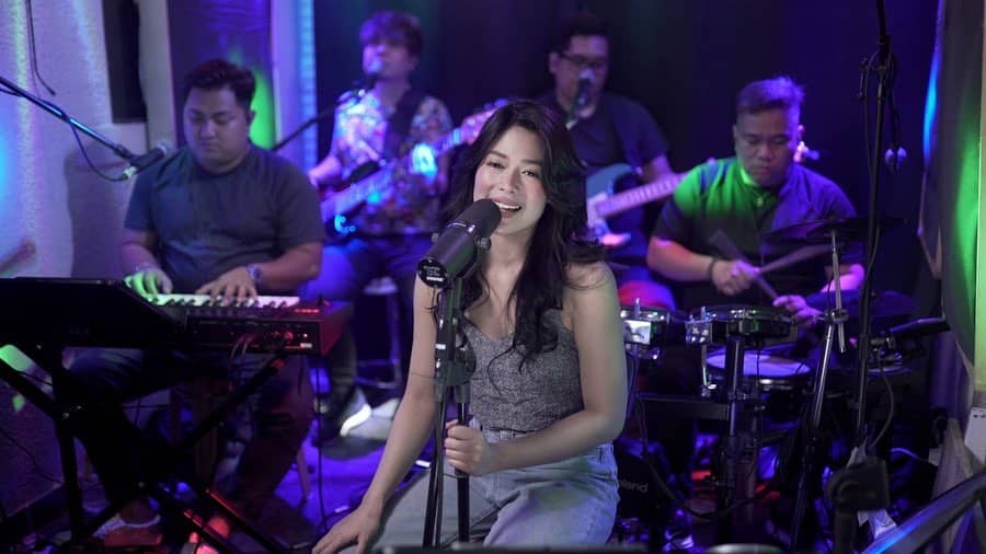 Singer and Actress Gigi De Lana Bares Her Heart | Metro.Style