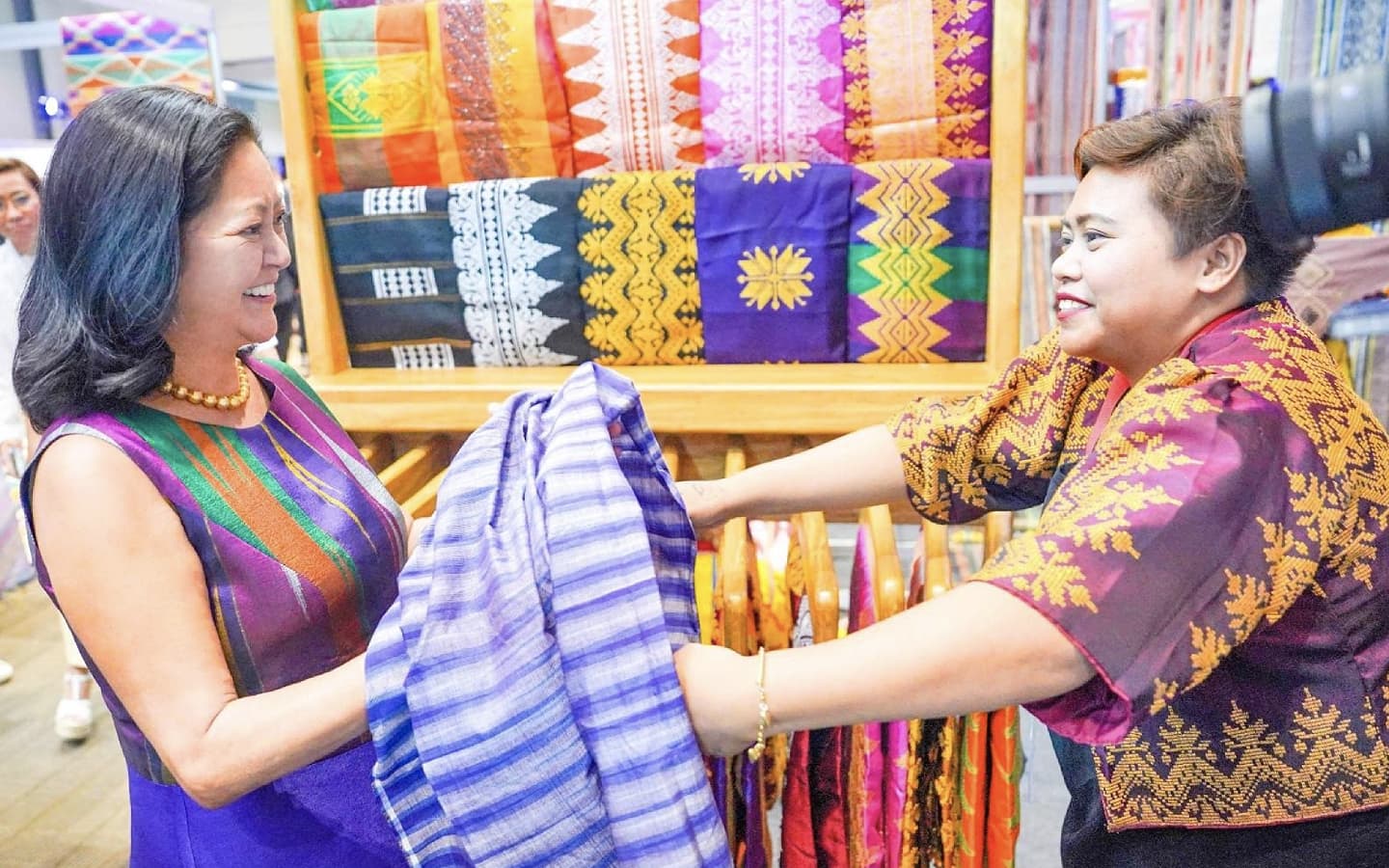 This Artisanal Fair Celebrates Filipino Crafts In Honor Of Independence ...