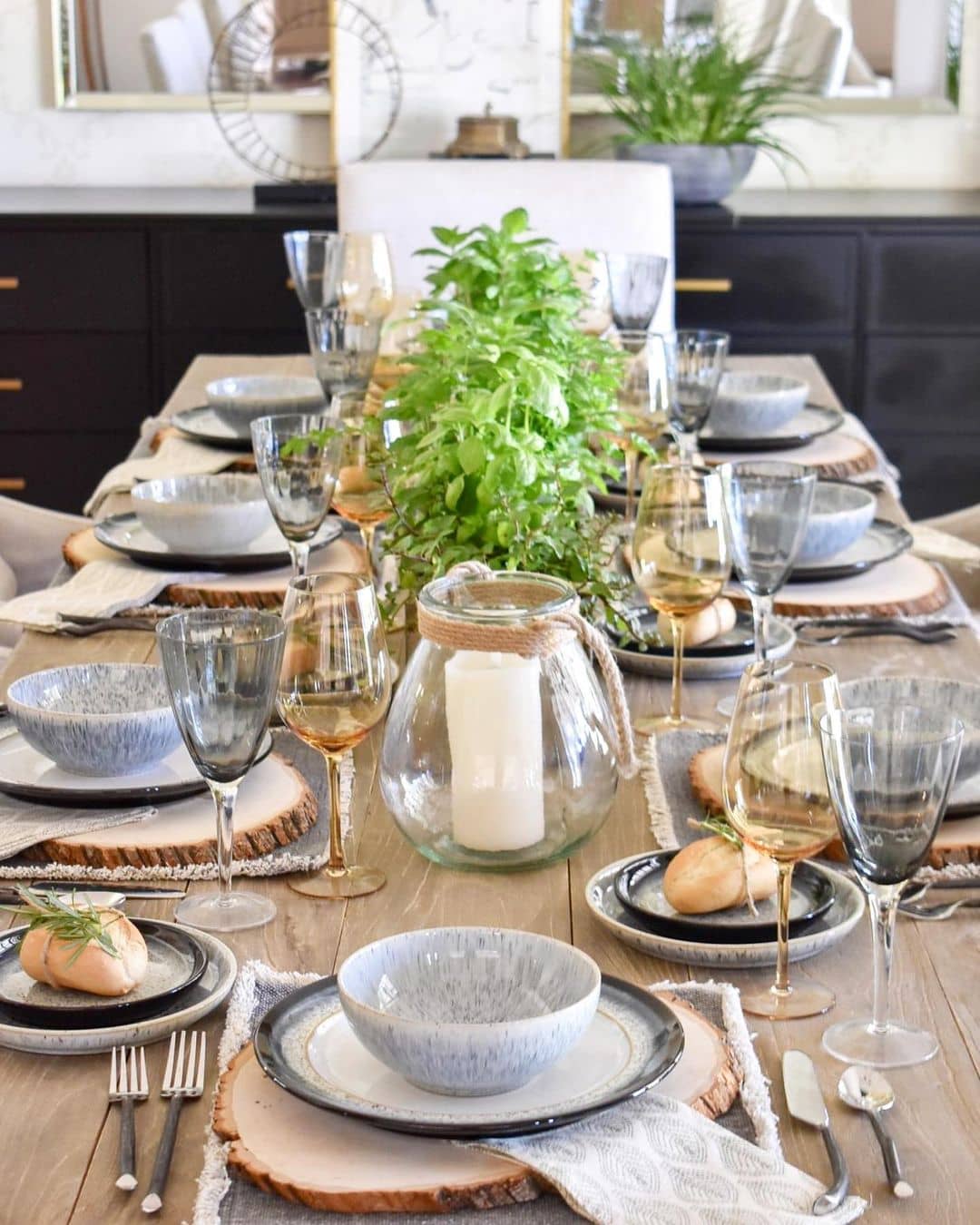 10 Table Setting Ideas That Celebrate The Man Of The House | Metro.Style